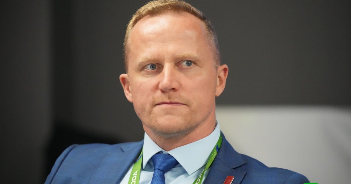 Ābols: Man nebija kauns atrasties uz soliņa - Hokeja ziņas