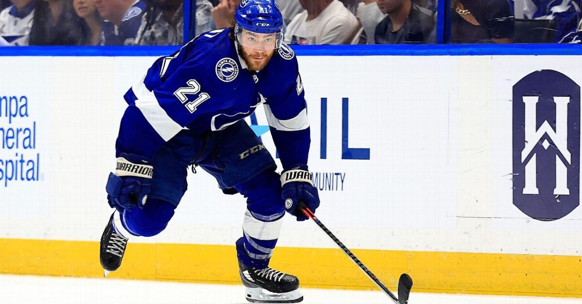 "Lightning" bez Balcera sakauj NHL līderus, "Predators" iemet sešas ...