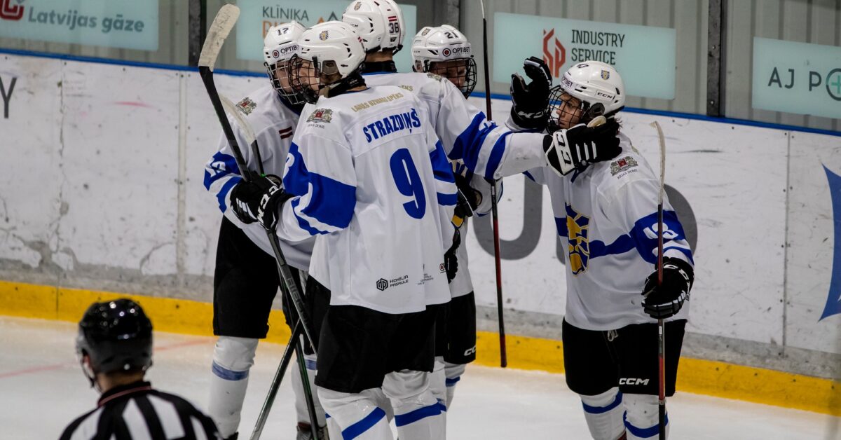 HS "Rīga" samet 13 ripas "Dinaburga" vārtos - Hokeja ziņas