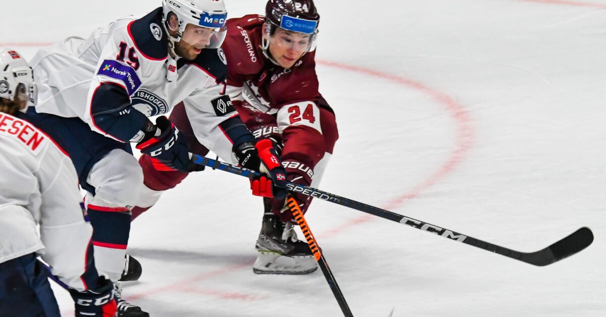 Ozols stāsta par pirmajiem vārtiem Latvijas izlasē un gaidāmo maču pret ...