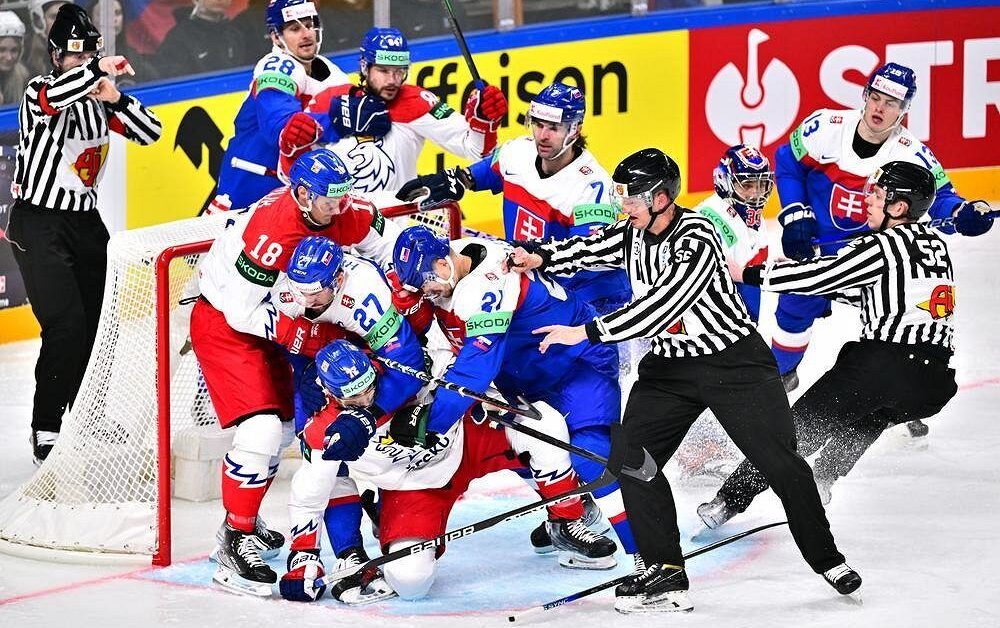 Čehijas izlase iemet trīs ripas pirmajā periodā un iesāk PČ ar panākumu ...