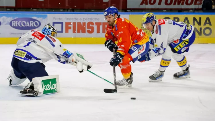 Kuldas "Villacher SV" viesos piekāpjas līgas līdervienībai - Hokeja ziņas