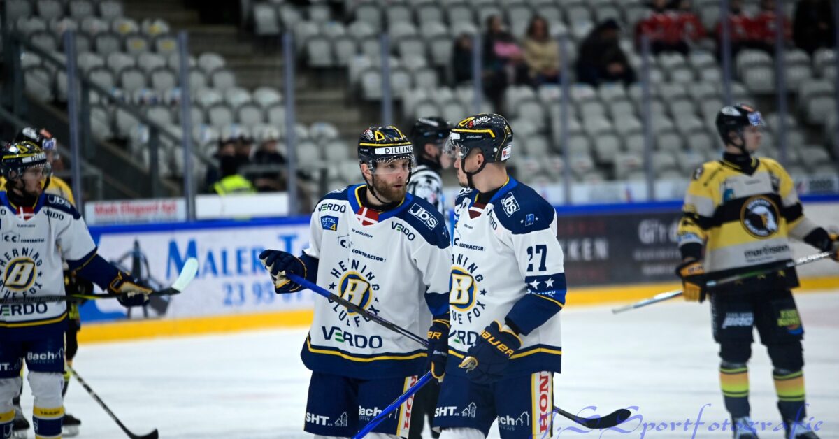 Latviešu pārstāvētā "Blue Fox" iemet septiņas ripas uzvarā - Hokeja ziņas